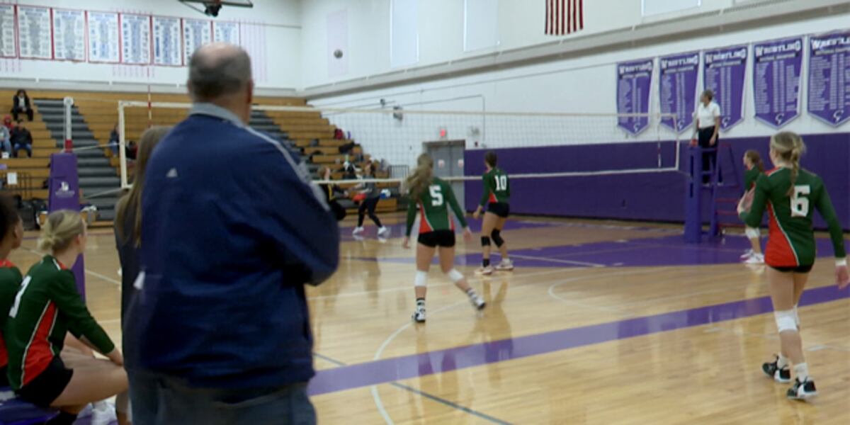 Volleyball coaches size up their teams at traditional Watertown scrimmage Volleyball coaches size up their teams at traditional Watertown scrimmage