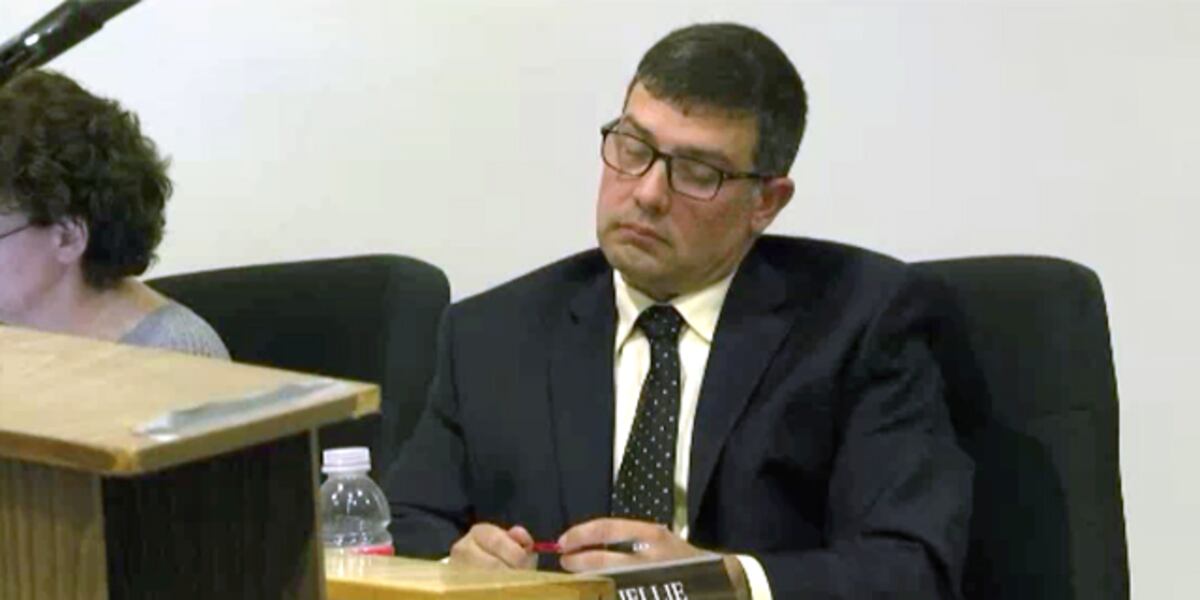 Several 4-3 votes mark contentious Ogdensburg city council meeting Several 4-3 votes mark contentious Ogdensburg city council meeting